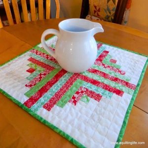 Top 10 Free Christmas Table Topper Quilt Patterns (+7 Bonus Patterns ...