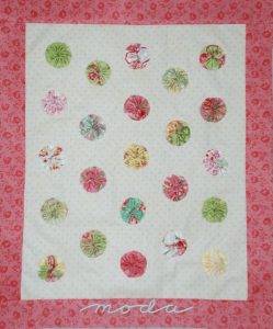 Top 8 Free Yo-Yo Quilt Patterns (+6 Bonus Patterns For Sale) - I Love ...